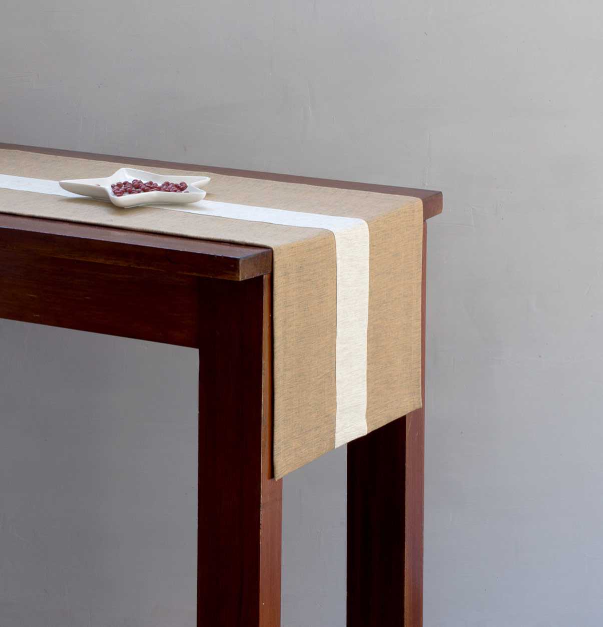 Buy Textura Cotton Table Runner Pale Hay/Beige 14"x 60" – Thoppia